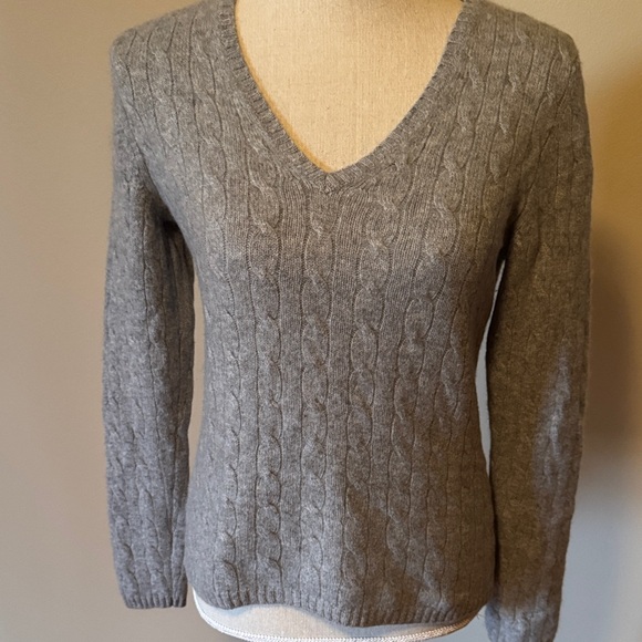 Lord & Taylor | Sweaters | Lord Taylor Gray Cashmere Cable Knit Vneck ...